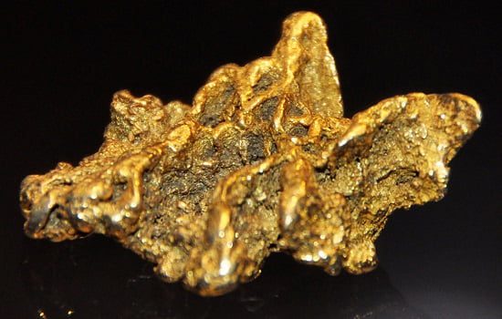 How Does Gold Form Naturally