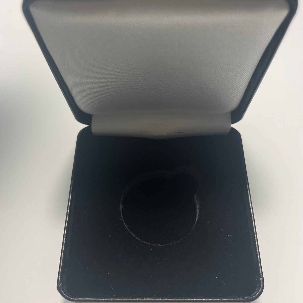 Gold Full Sovereign Coin Capsule | Physical Gold Limited